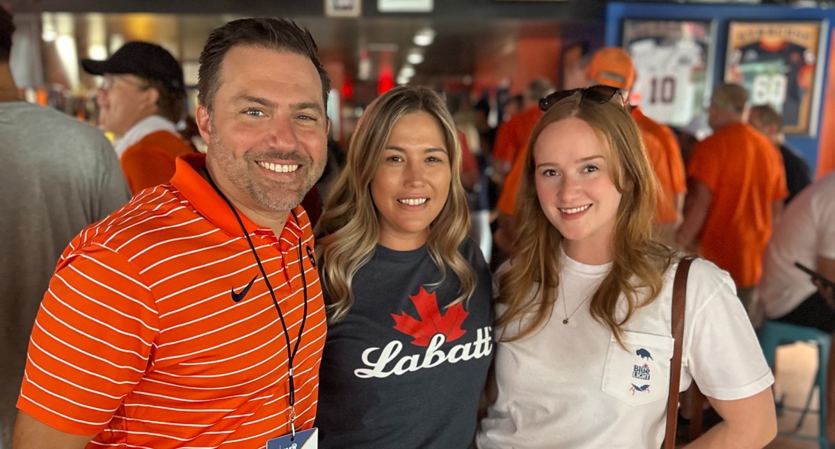 Labatt Strikes Partnership with Syracuse Athletics - Sports Illustrated ...