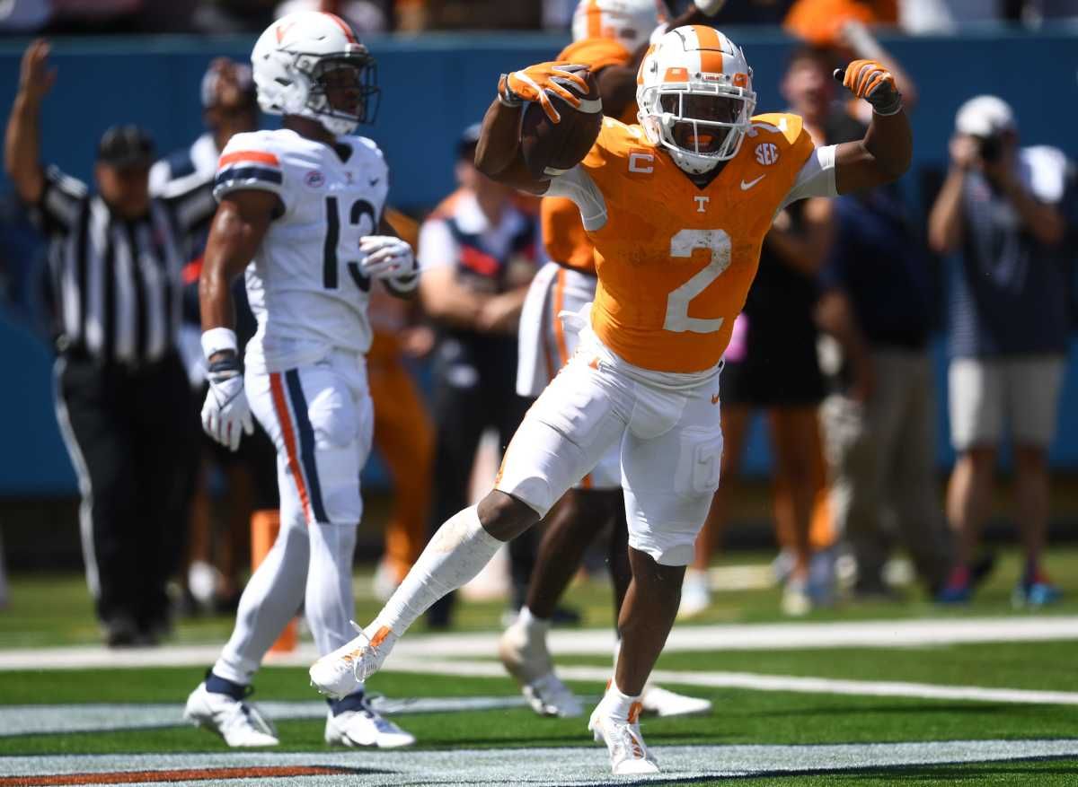 Tennessee Football Climbs Into The Top-10 In Latest AP Poll - Sports ...