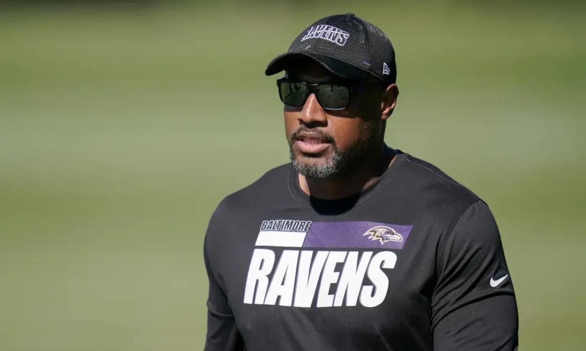 'Hit Him!' Baltimore Ravens' Coach Anthony Weaver Discusses Plan For ...