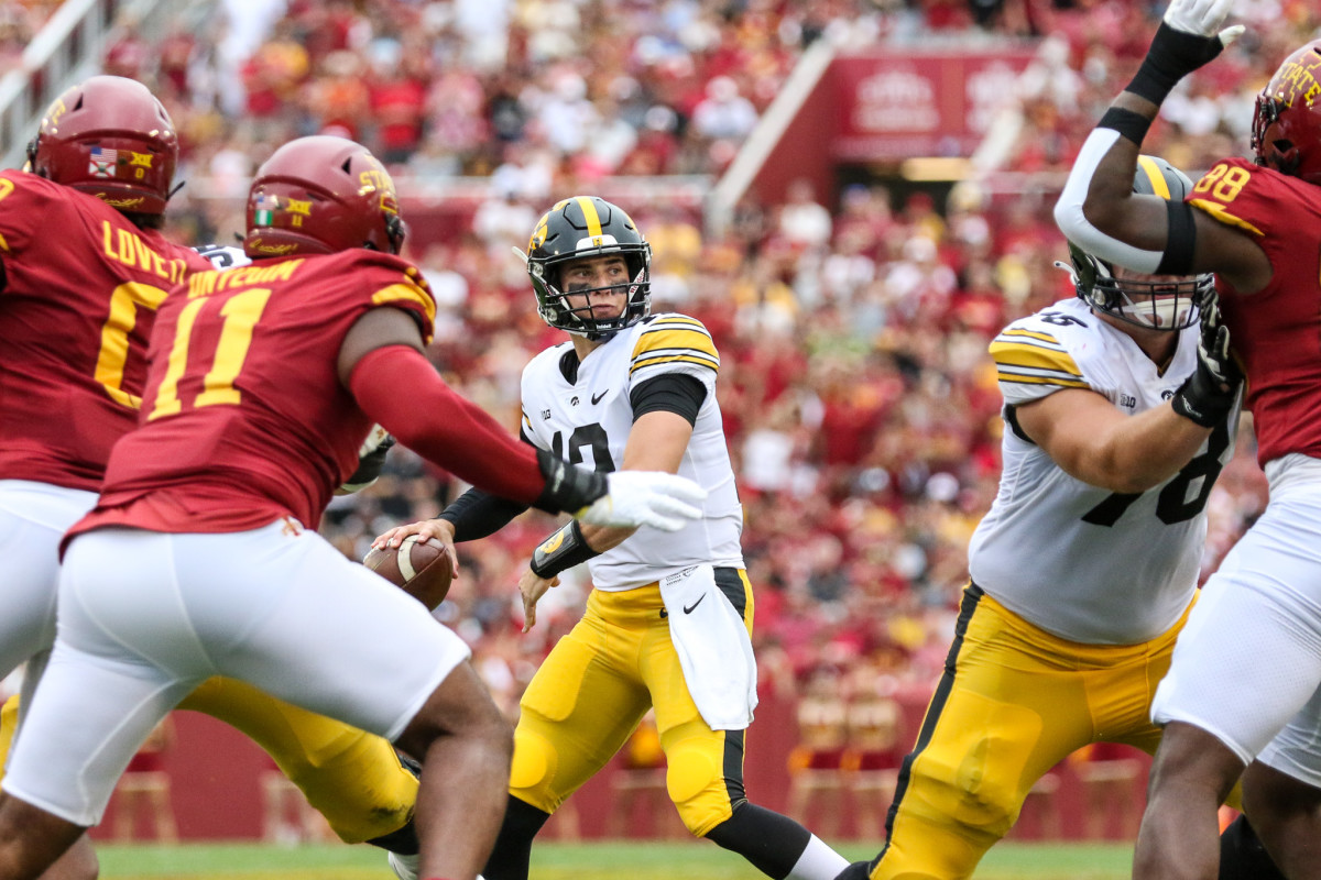 Bohnenkamp: Cade McNamara Speaks Up - Sports Illustrated Iowa Hawkeyes ...