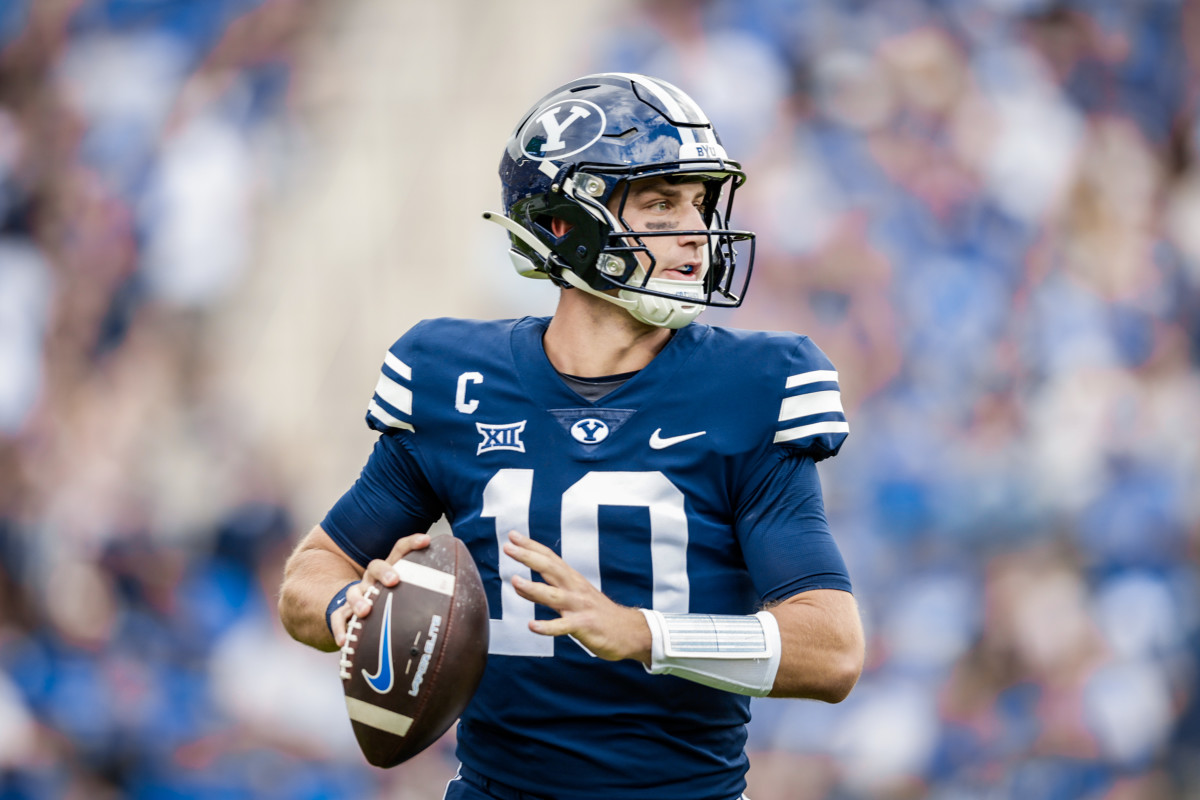 BYU Quarterback Kedon Slovis Throws Four Touchdowns in Win Over ...