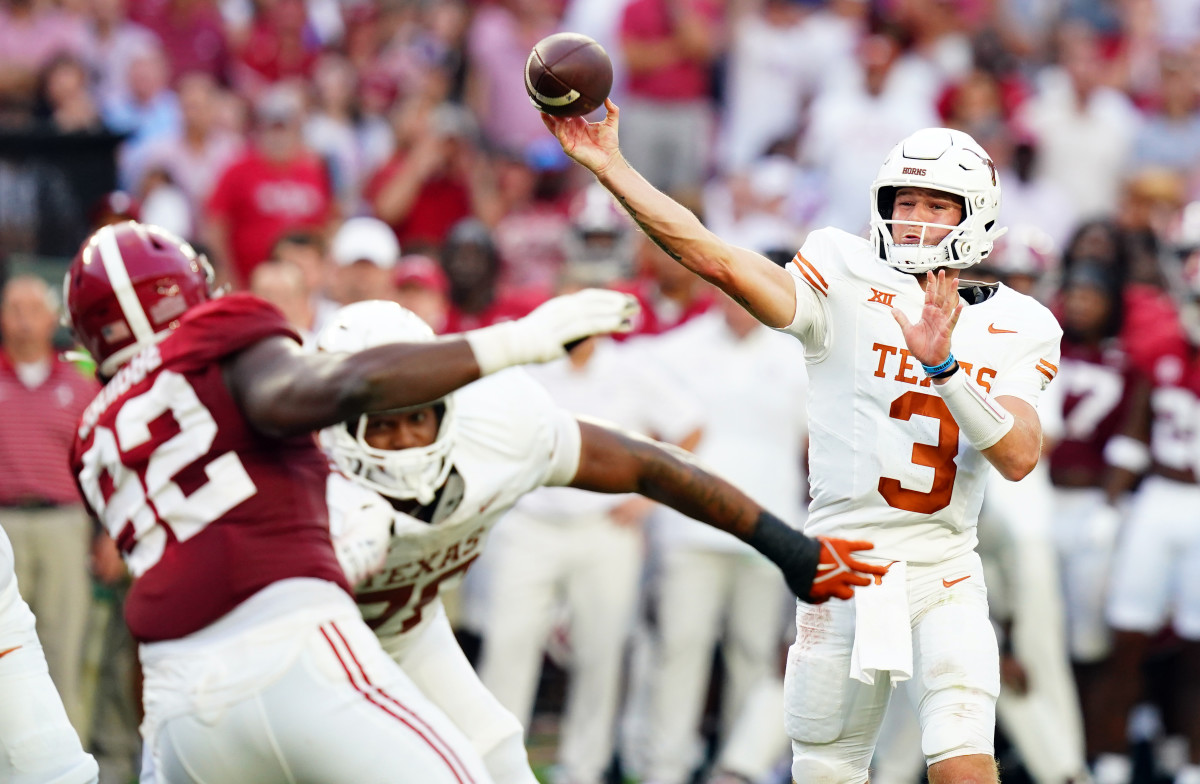 Texas Longhorns Hang Tough with Alabama Crimson Tide, Lead at Halftime ...