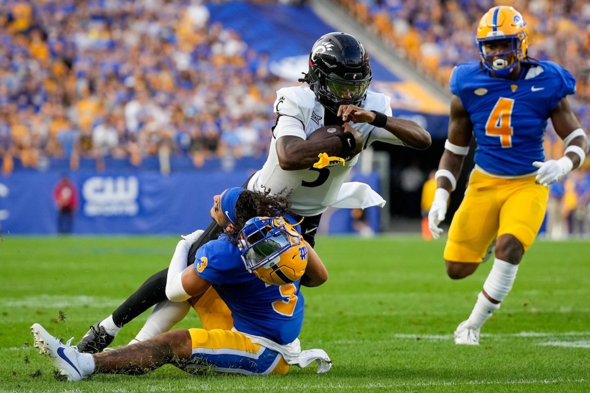 Pitt Panthers Outmuscled In Loss To Cincinnati - Sports Illustrated ...