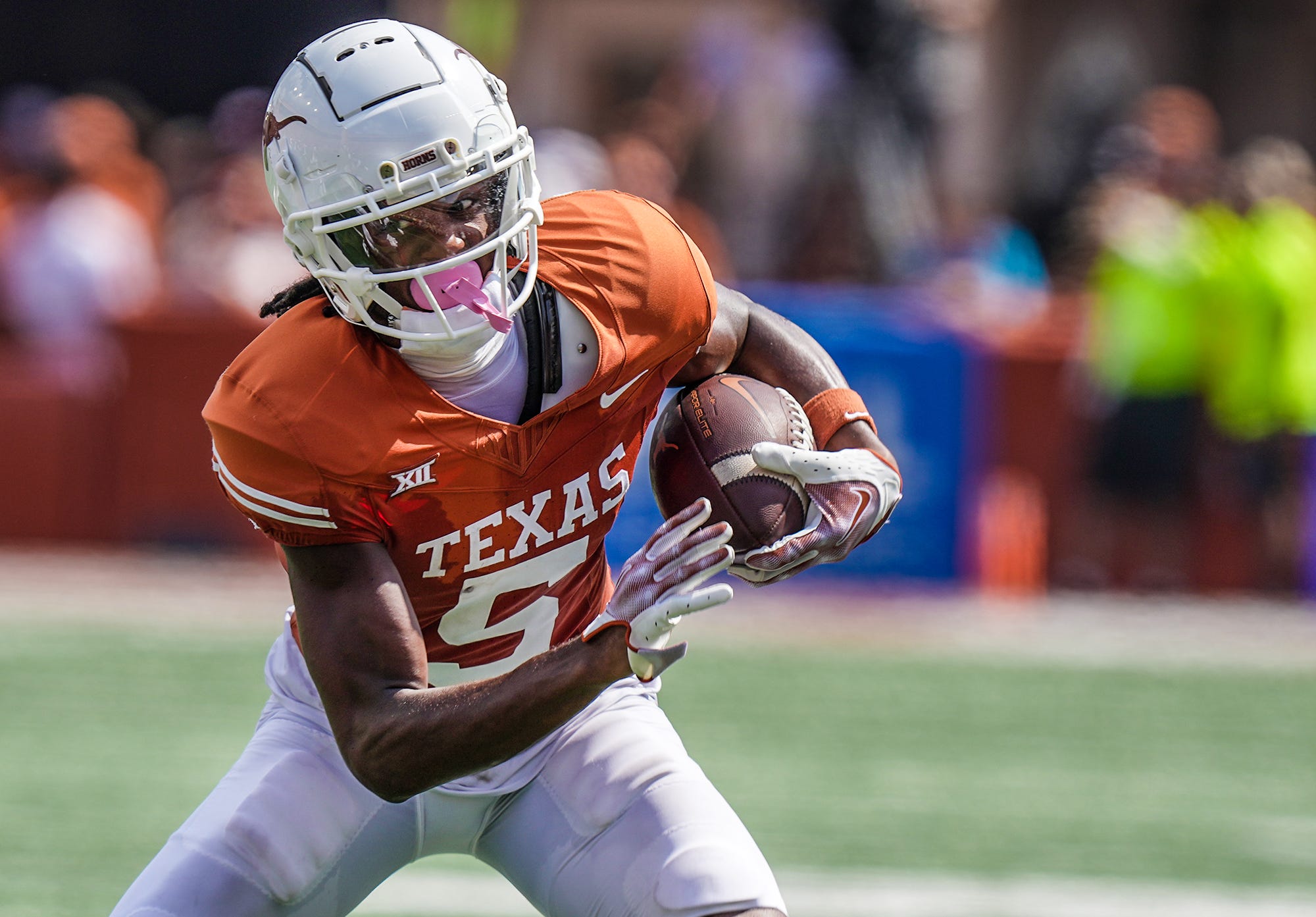 WATCH: Texas Longhorns QB Maalik Murphy Drops In TD to Adonai Mitchell ...