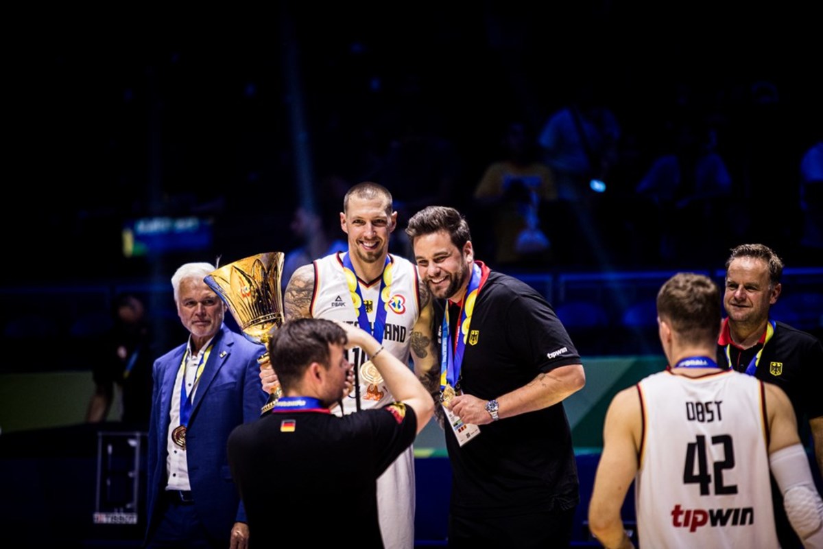 Healthy Daniel Theis relishes World Cup title, ready for big season ...