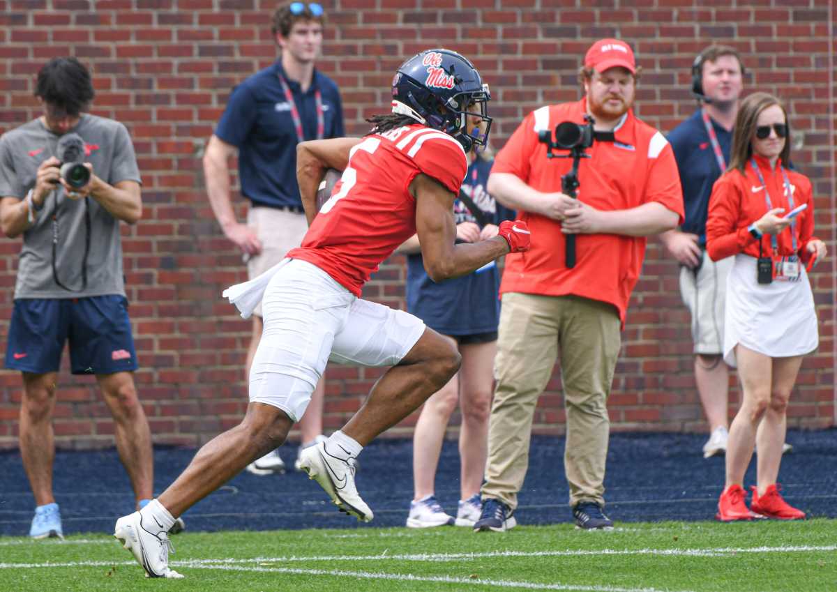 'It Makes Us Better': Ole Miss DB John Saunders Praises Pete Golding's ...