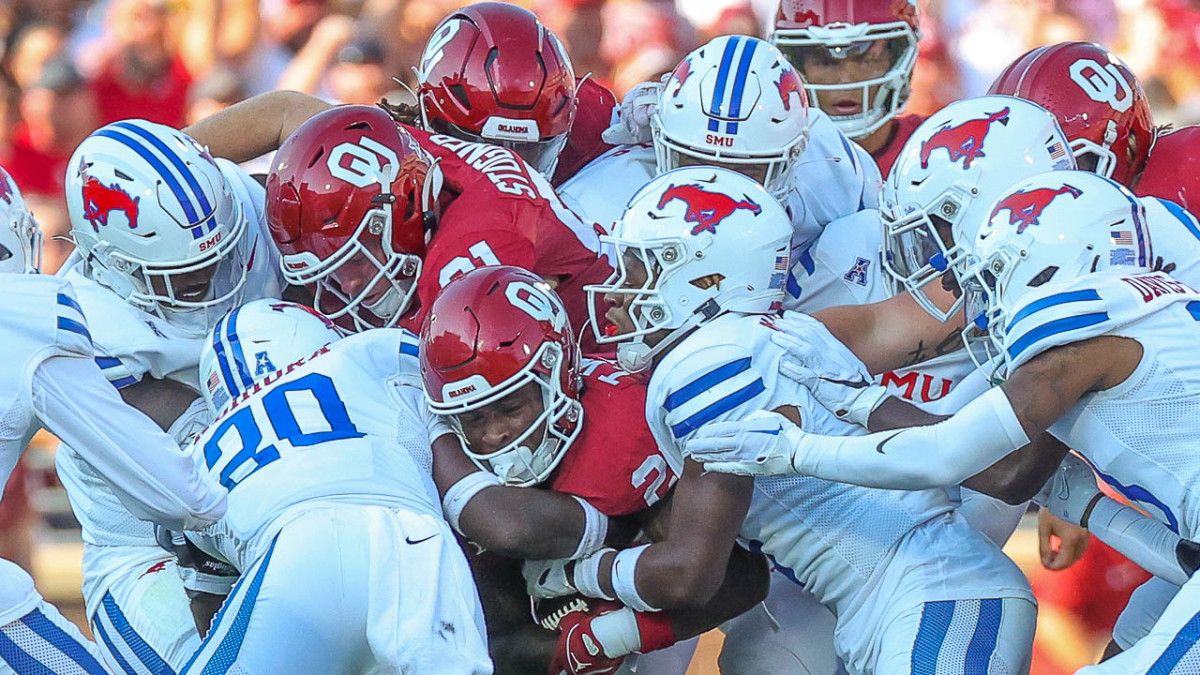 SMU had door open in fourth, DC Scott Symons 'frustrated' didn't get ...