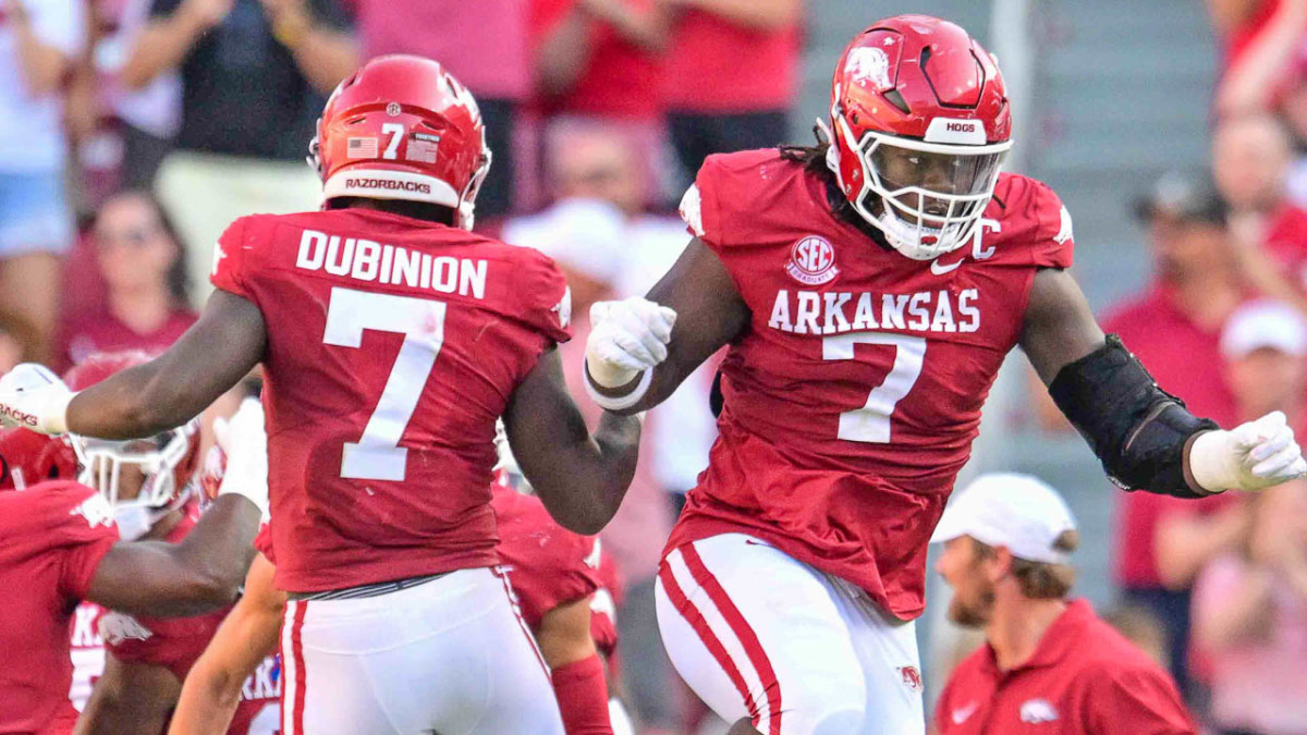 Hogs' Sam Pittman on Team's 'Vibe' This Week - Sports Illustrated All ...