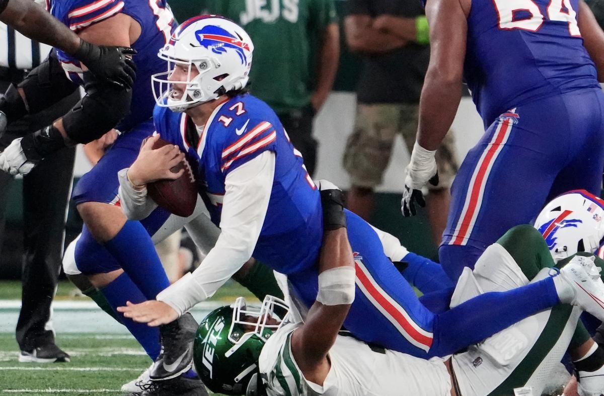 Former FSU Star Jermaine Johnson II Rocks Bills QB Josh Allen on Monday ...