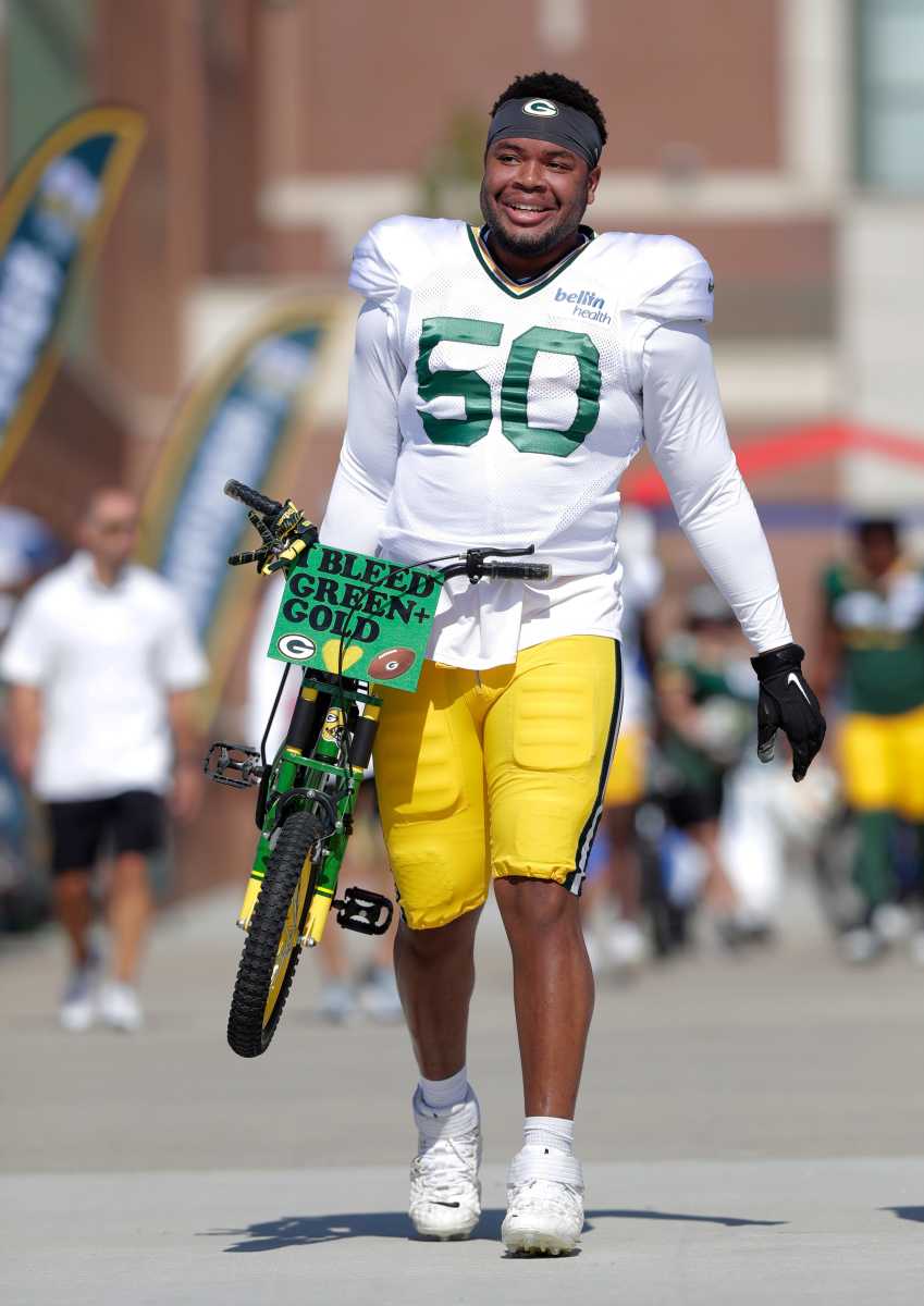 Here's Why Packers OT Zach Tom Dominated Against Bears in Week 1 ...