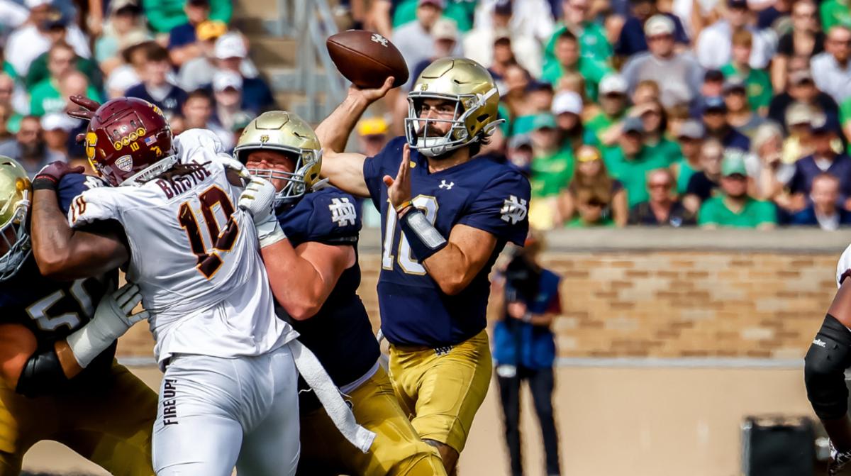 Game Observations - Offense: Notre Dame Beats Central Michigan - Sports Illustrated Notre Dame ...