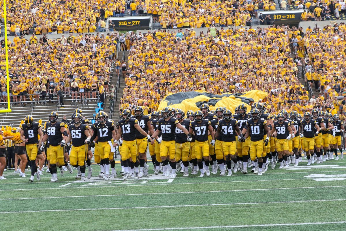 HN Podcast - Monday Update - Sports Illustrated Iowa Hawkeyes News ...