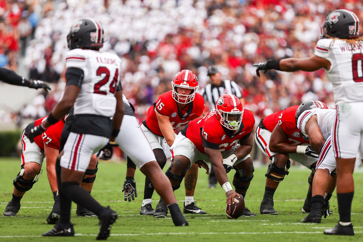 CFB Clock Rule Change Impacting Starts for Offense of Georgia Football ...