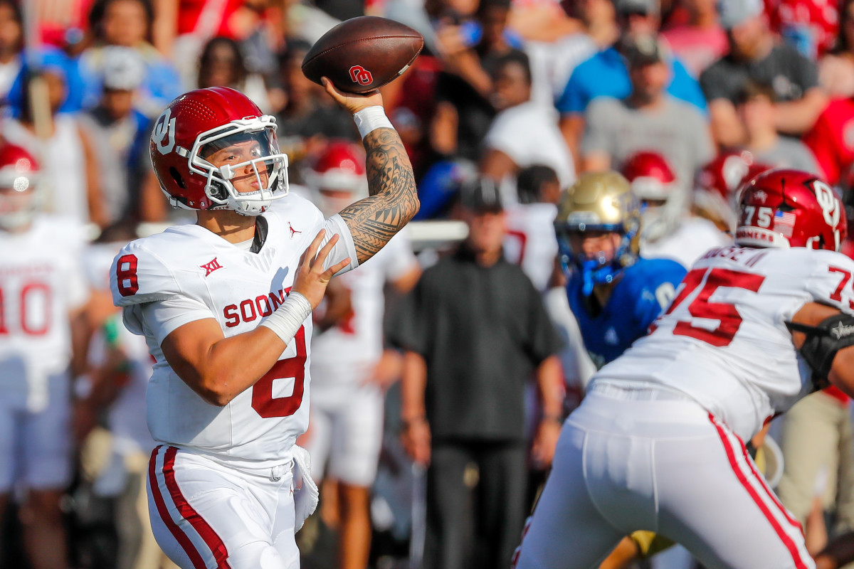 Oklahoma QB Dillon Gabriel Wins Big 12 Honor for Efficient Tulsa ...