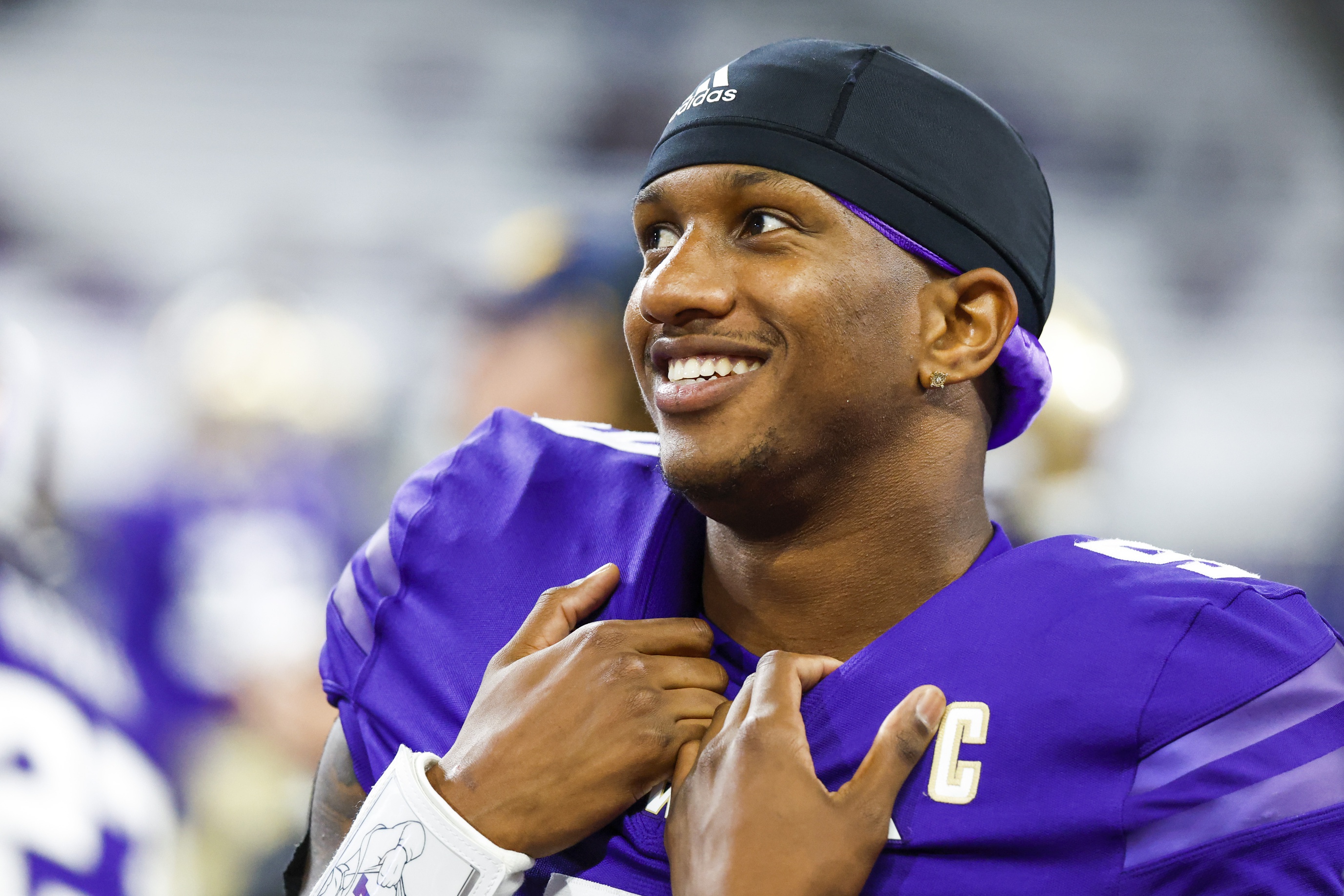 Pac-12 Bowl Projections: Four Sites Put Washington in CFP - Sports ...