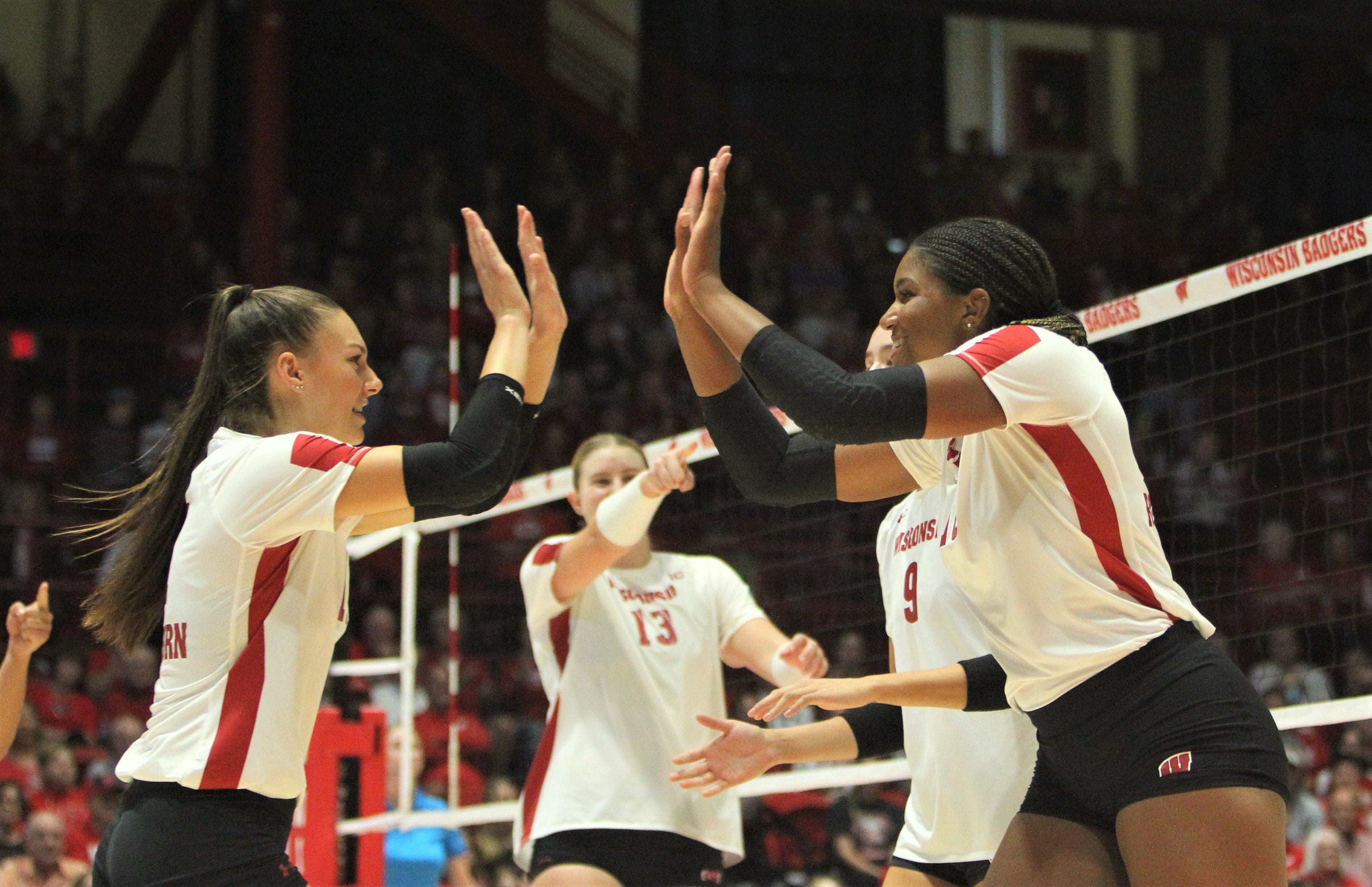 Wisconsin Badgers’ 13-0 Volleyball Start: What Coach Sheffield Really ...