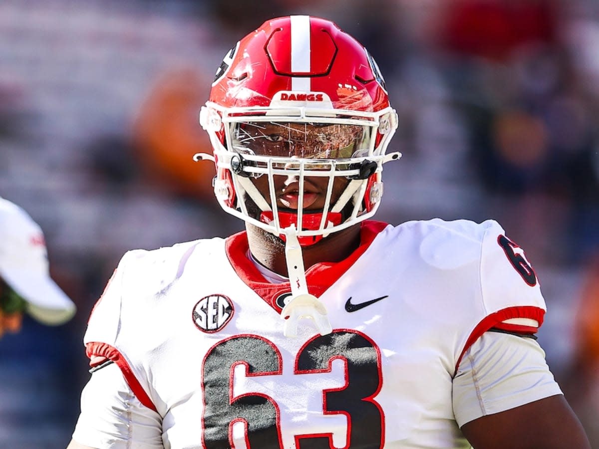 Sedrick Van Pran Injury in Contest vs Kentucky - Sports Illustrated ...