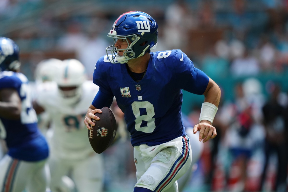 NFL.com Ranks Giants Three Quarterbacks Among the Bottom League-wide ...