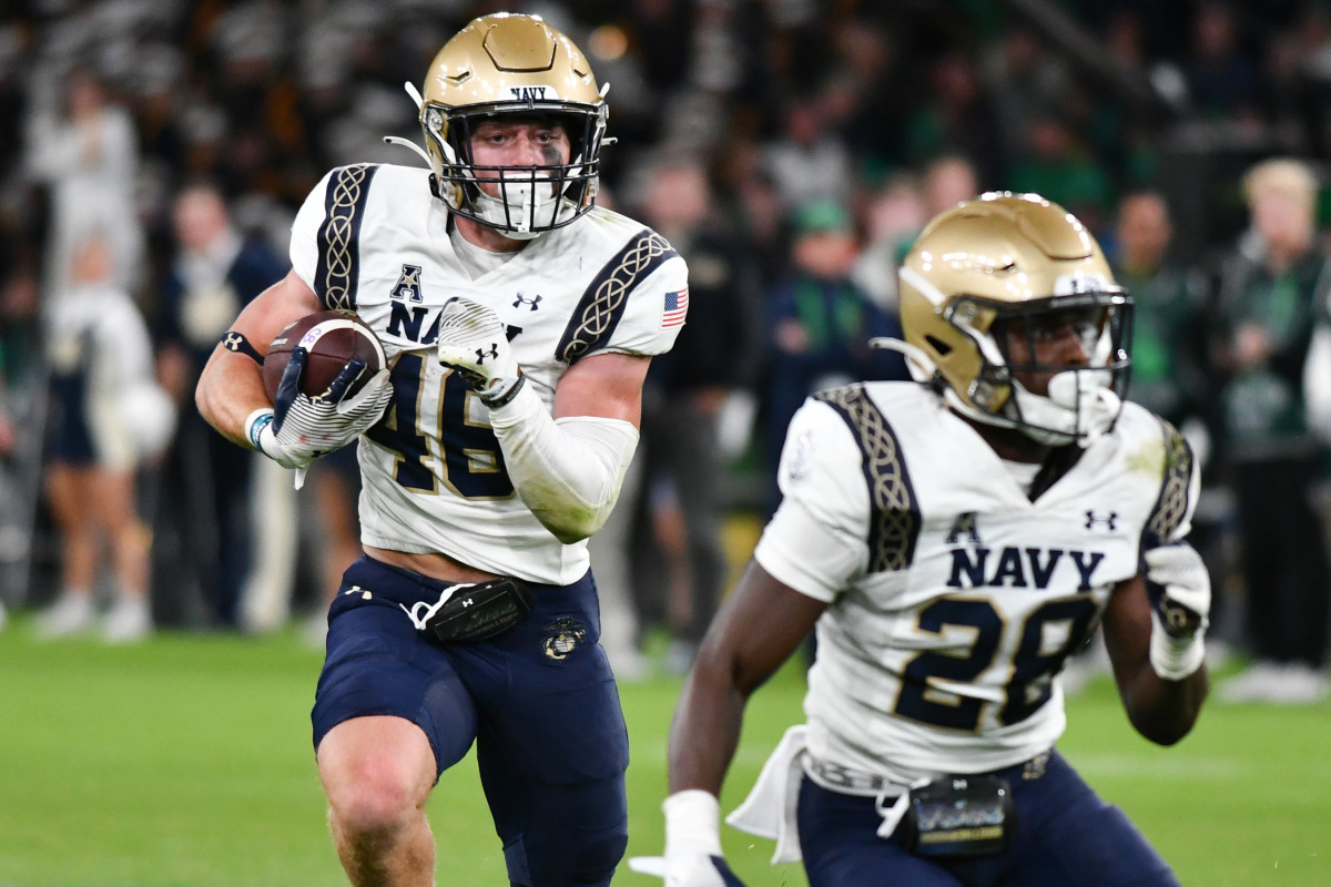 Navy Pick Up First Road Win of Brian Newberry Era, Beat Charlotte 14-0 ...