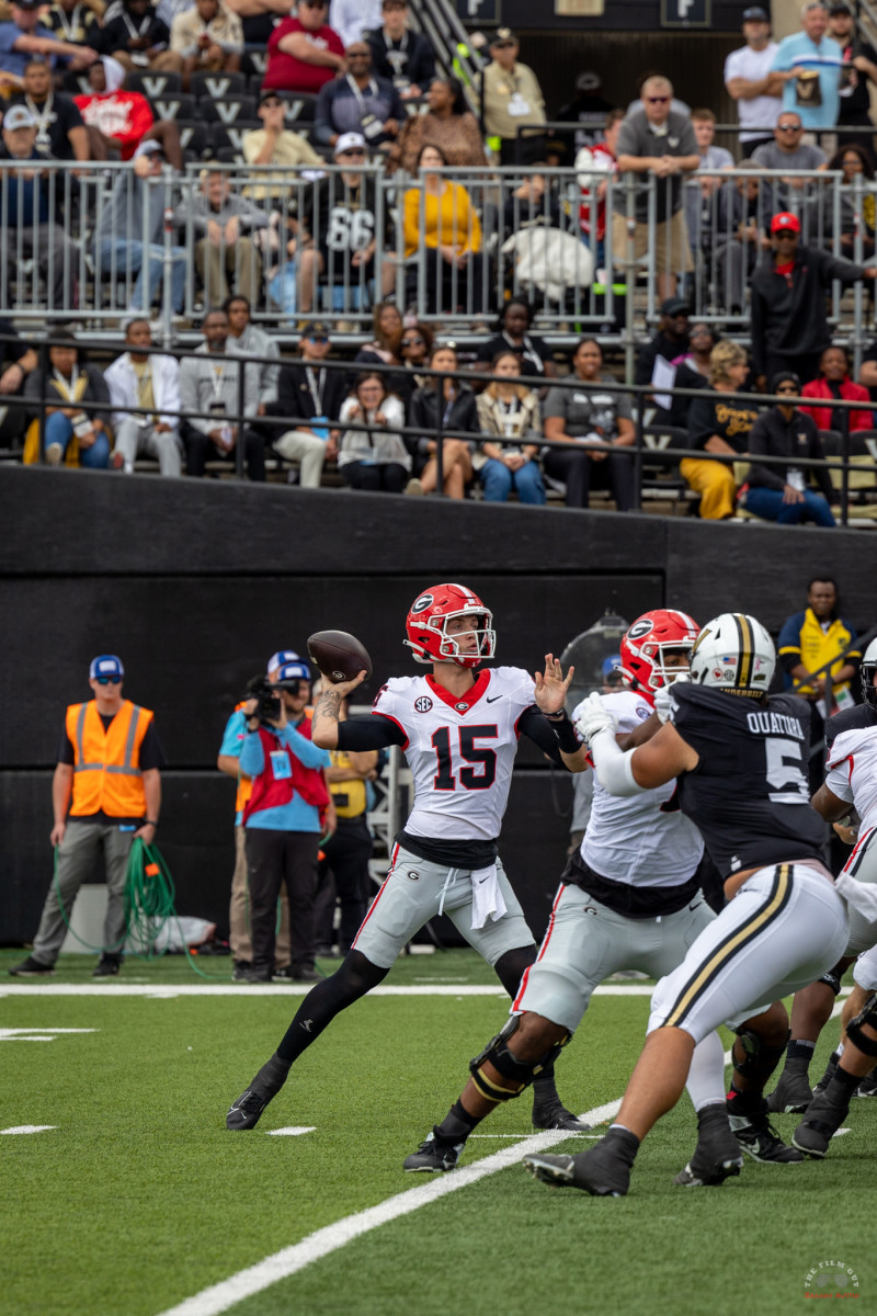 Georgia Football Photos - Dawgs Handle Business vs Vanderbilt - Sports ...