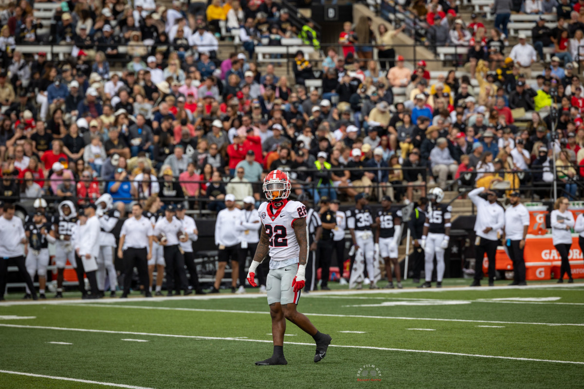 Georgia Football Photos - Dawgs Handle Business vs Vanderbilt - Sports ...