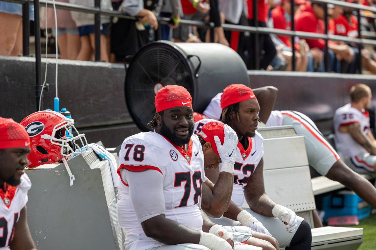 Georgia Football Photos - Dawgs Handle Business vs Vanderbilt - Sports ...