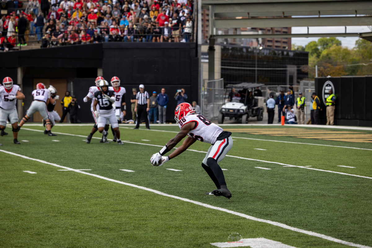 Georgia Football Photos - Dawgs Handle Business vs Vanderbilt - Sports ...