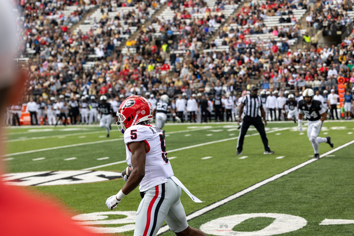 Georgia Football Photos - Dawgs Handle Business vs Vanderbilt - Sports ...