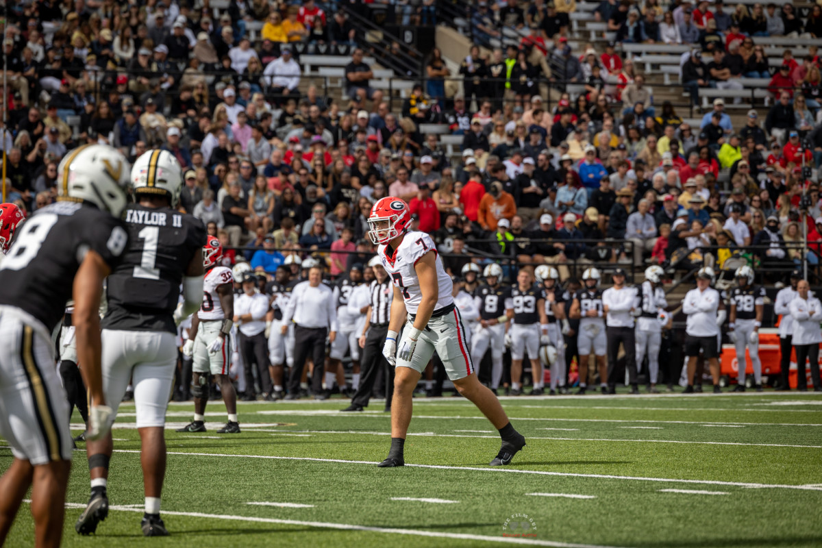 Georgia Football Photos - Dawgs Handle Business vs Vanderbilt - Sports ...