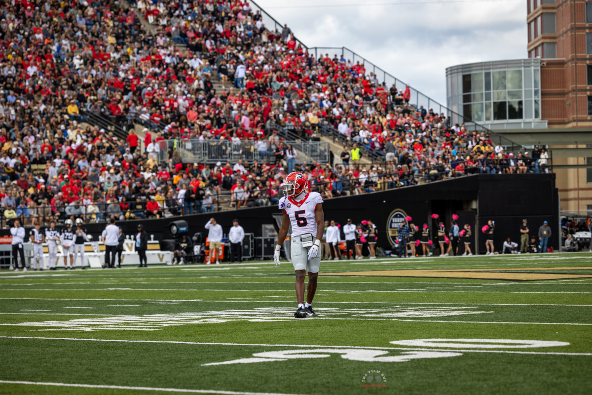 Georgia Football Photos - Dawgs Handle Business vs Vanderbilt - Sports ...