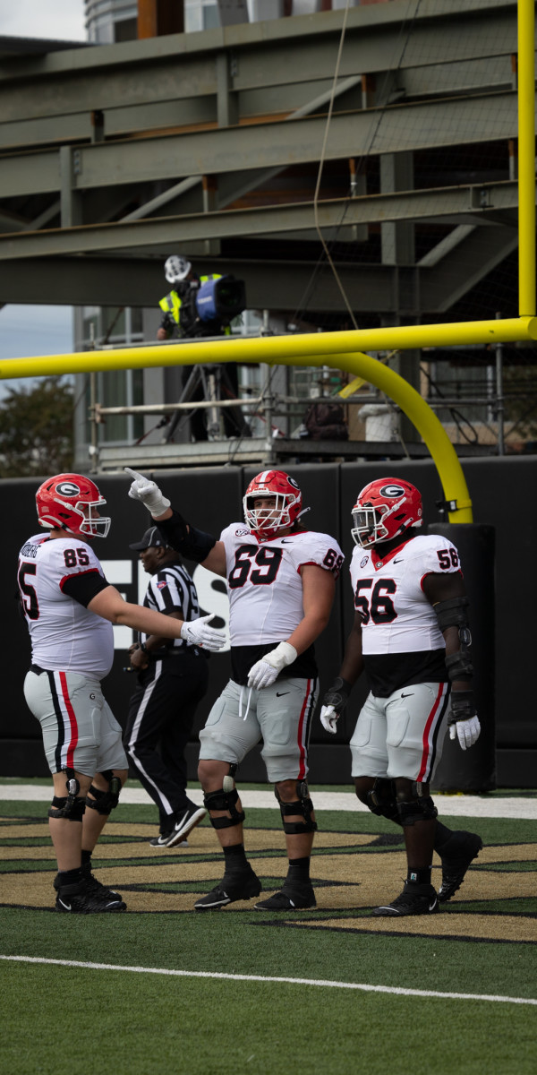 Georgia Football Photos - Dawgs Handle Business vs Vanderbilt - Sports ...