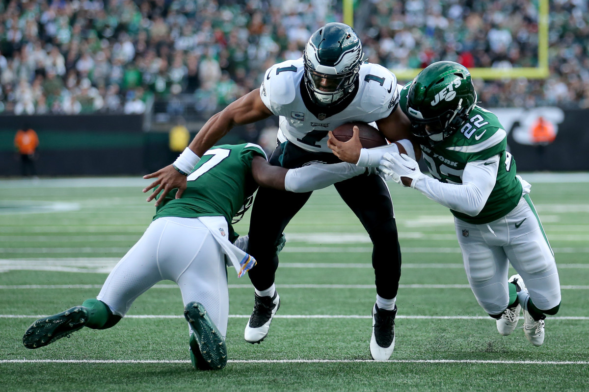 Philadelphia Eagles Fail To Seize Control of NFC Playoff Race with Loss ...