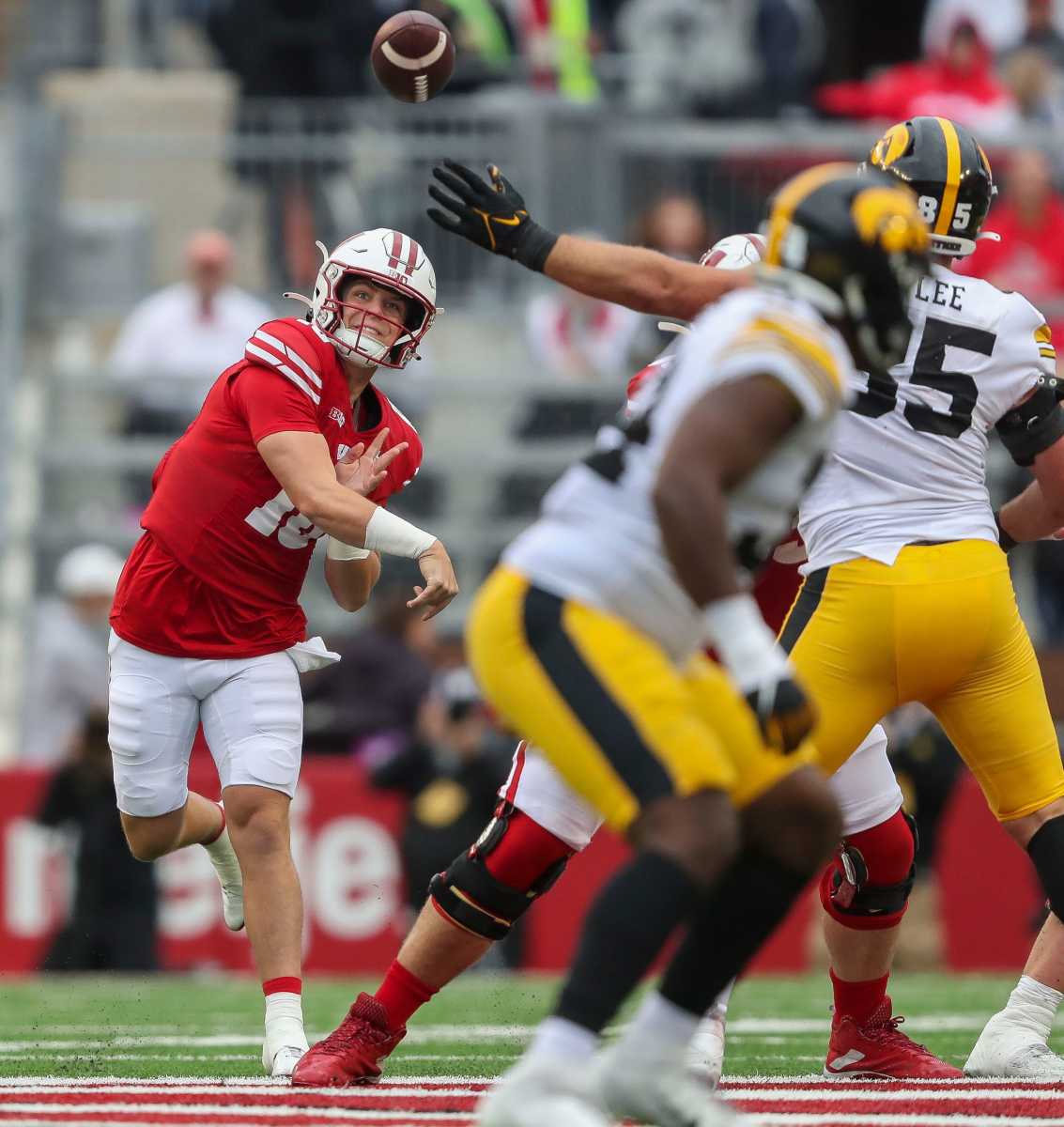 Luke Fickell points out glaring difference between Tanner Mordecai and ...