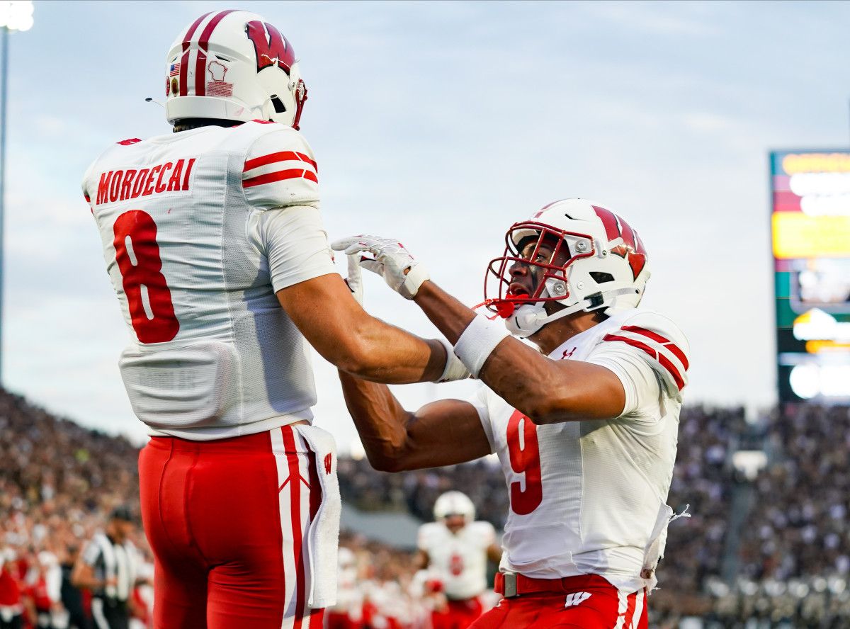 Tanner Mordecai Photo Gallery: The Rise and Pause of the Wisconsin QB ...