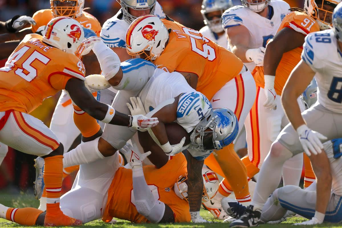 Detroit Hurricanes Football
