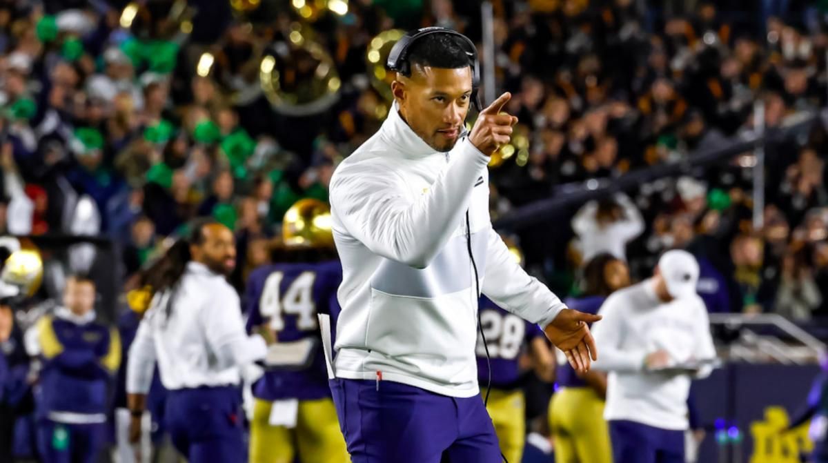 Notre Dame Notebook: Marcus Freeman Talks Self-Scouting, Offensive Line ...