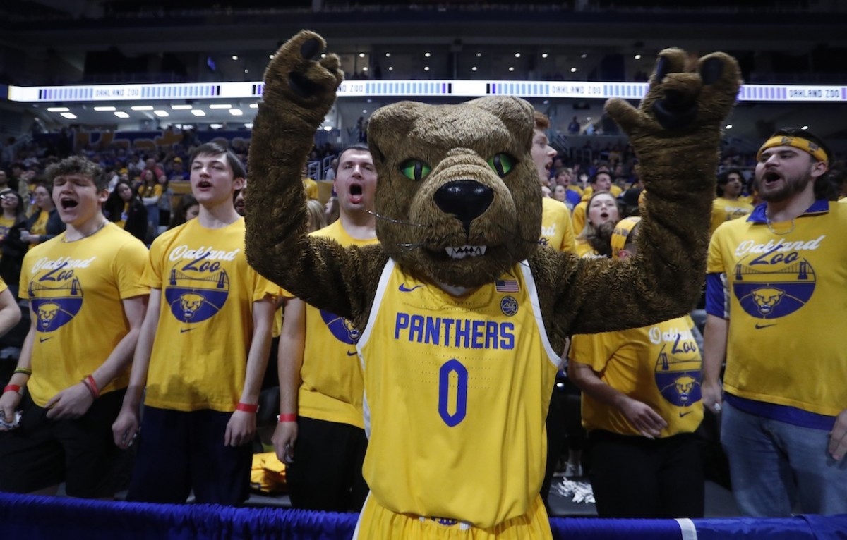 Pitt Panthers: Jaland Lowe Named One of College Basketball's Best ...