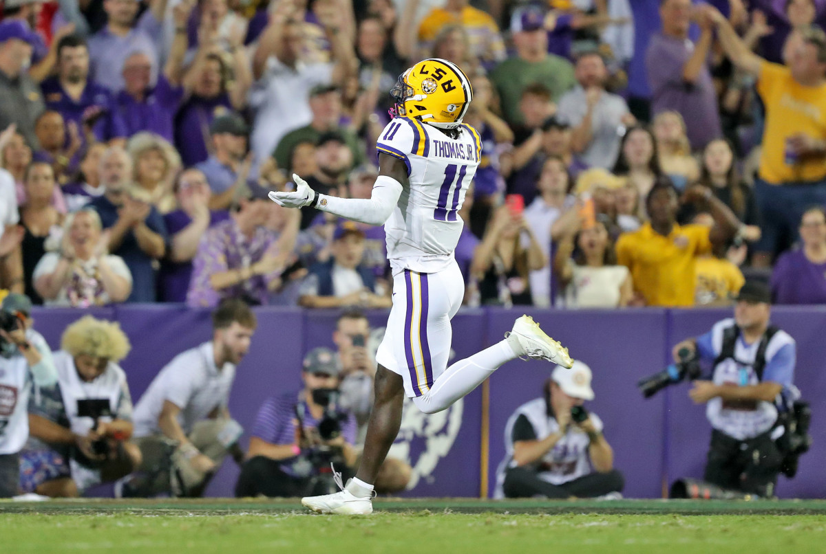 The Instant Takeaways: Jayden Daniels, LSU Take Down Army 62-0 - Sports ...