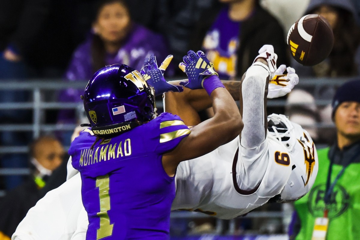 Grading the Unbeaten Huskies at Midseason, Position by Position ...