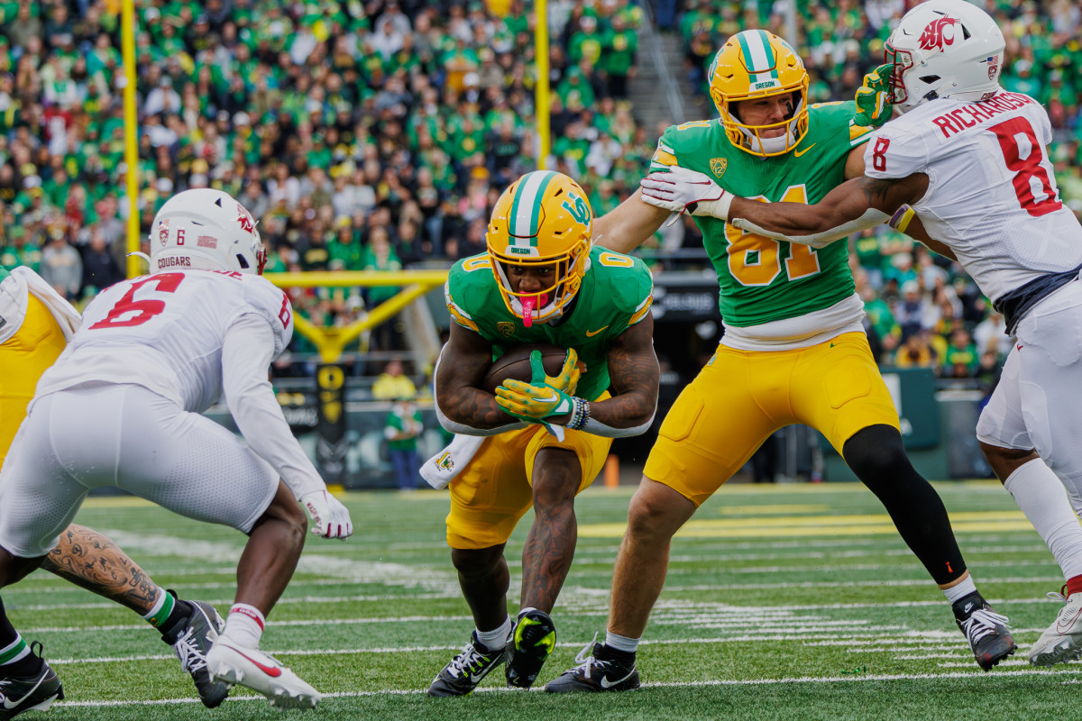 Oregon Football: Photos From No. 9 Oregon Ducks' 38-24 Win Over ...
