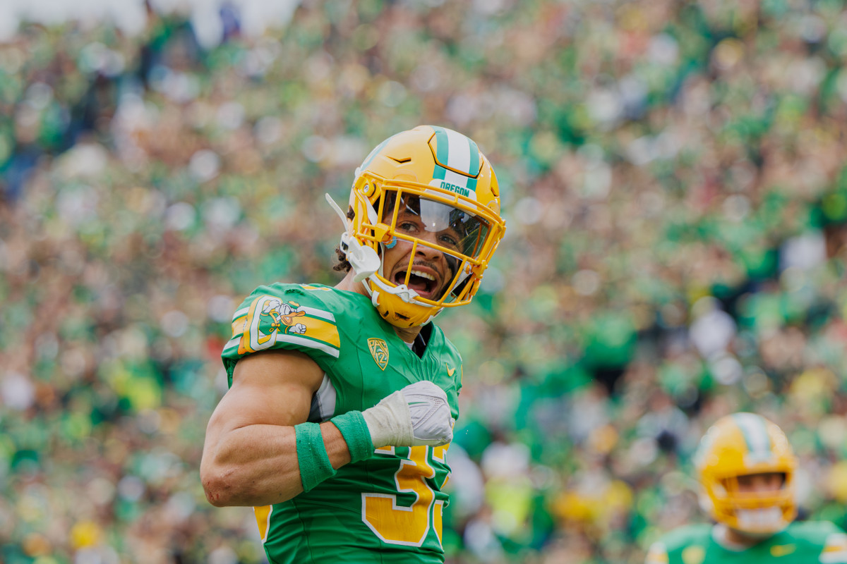 Oregon Football: Photos From No. 9 Oregon Ducks' 38-24 Win Over ...