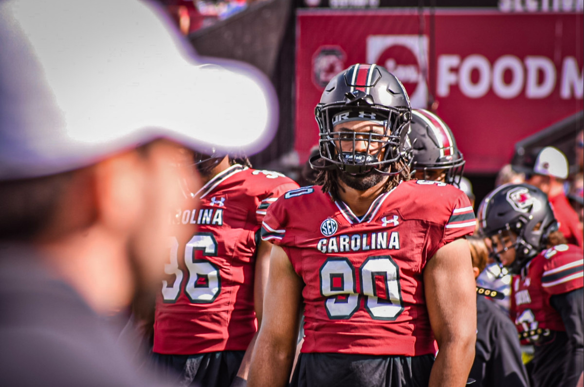 South Carolina Football Sees Tale Of Two Halves From Defense Vs ...