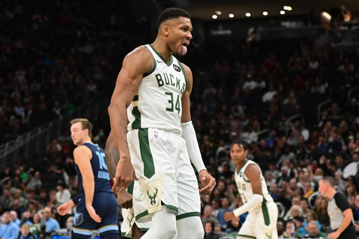 Giannis Antetokounmpo agrees to a 3-year contract extension with the Milwaukee Bucks - Sports ...
