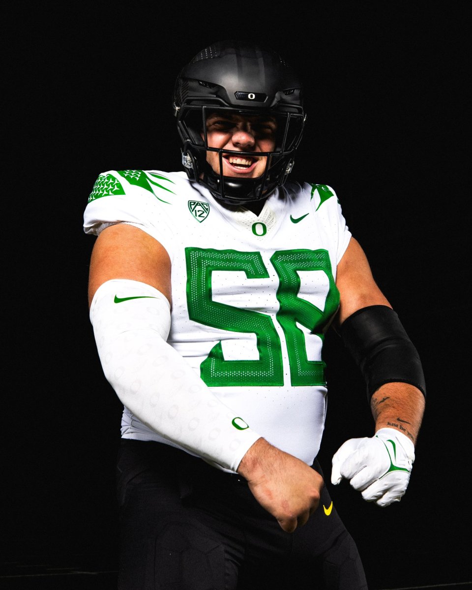 Oregon Football: No. 8 Oregon Reveals Uniforms for Showdown With No. 13 ...