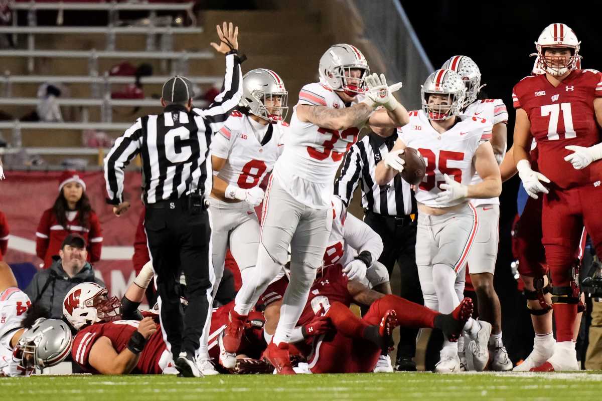 Defense Helps Ohio State Buckeyes Survive vs. Wisconsin Badgers ...