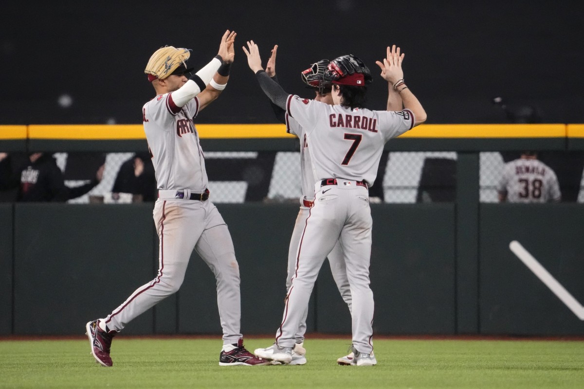 D'Backs Offense Joins World Series History in Game 2 Win - Fastball