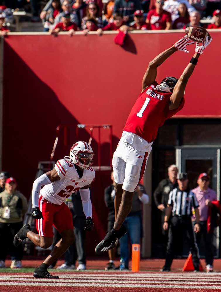 Indiana Keeps Football Season Alive With 20-14 Win Over Wisconsin ...