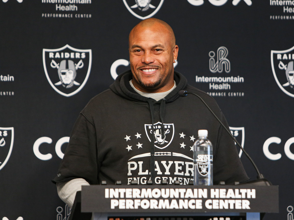 Las Vegas Raiders' Coach Antonio Pierce's Friday press conference - Sports Illustrated Las Vegas ...