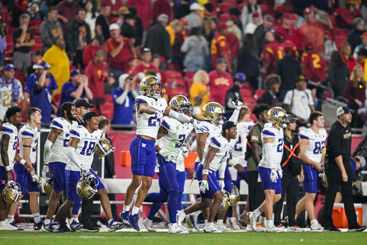 College Football: Breaking Down What Every Pac-12 Contender Needs To ...