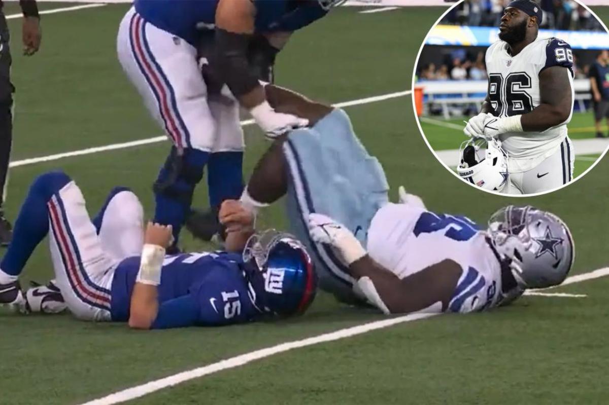 Dallas Cowboys' Neville Gallimore Kick To The Crotch Will Earn NFL Fine ...